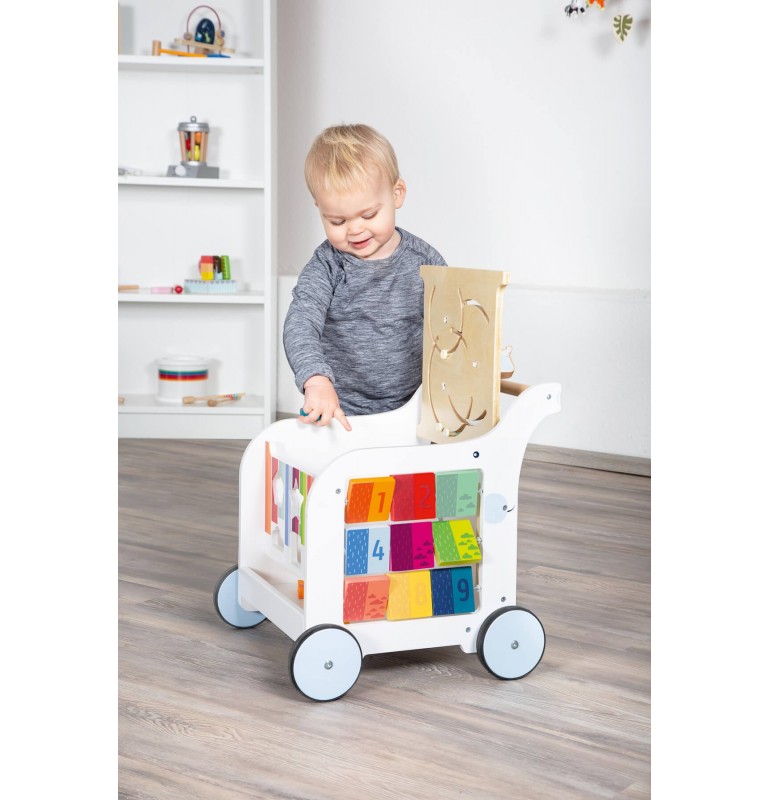 Walking trolley: Best baby pusher - Montessori Awakening